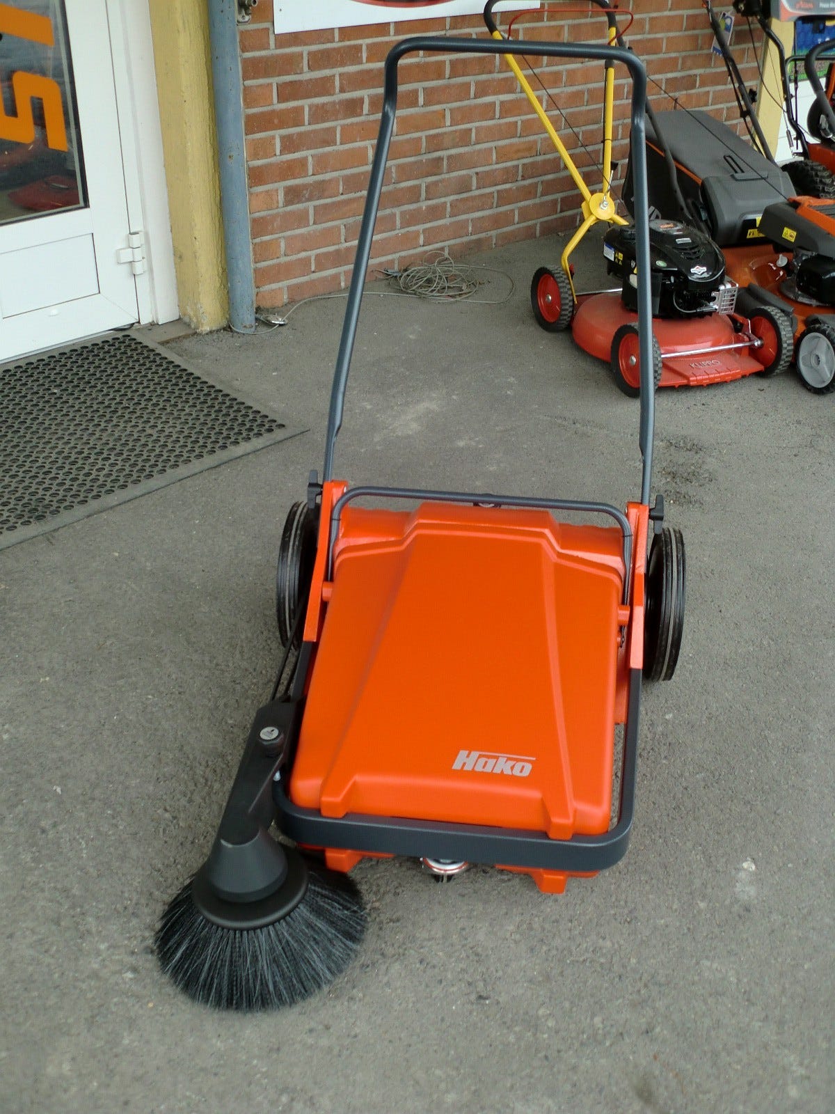 TILBUD HAKO FEIEMASKIN M600 Profi-flipper | FINN-torget