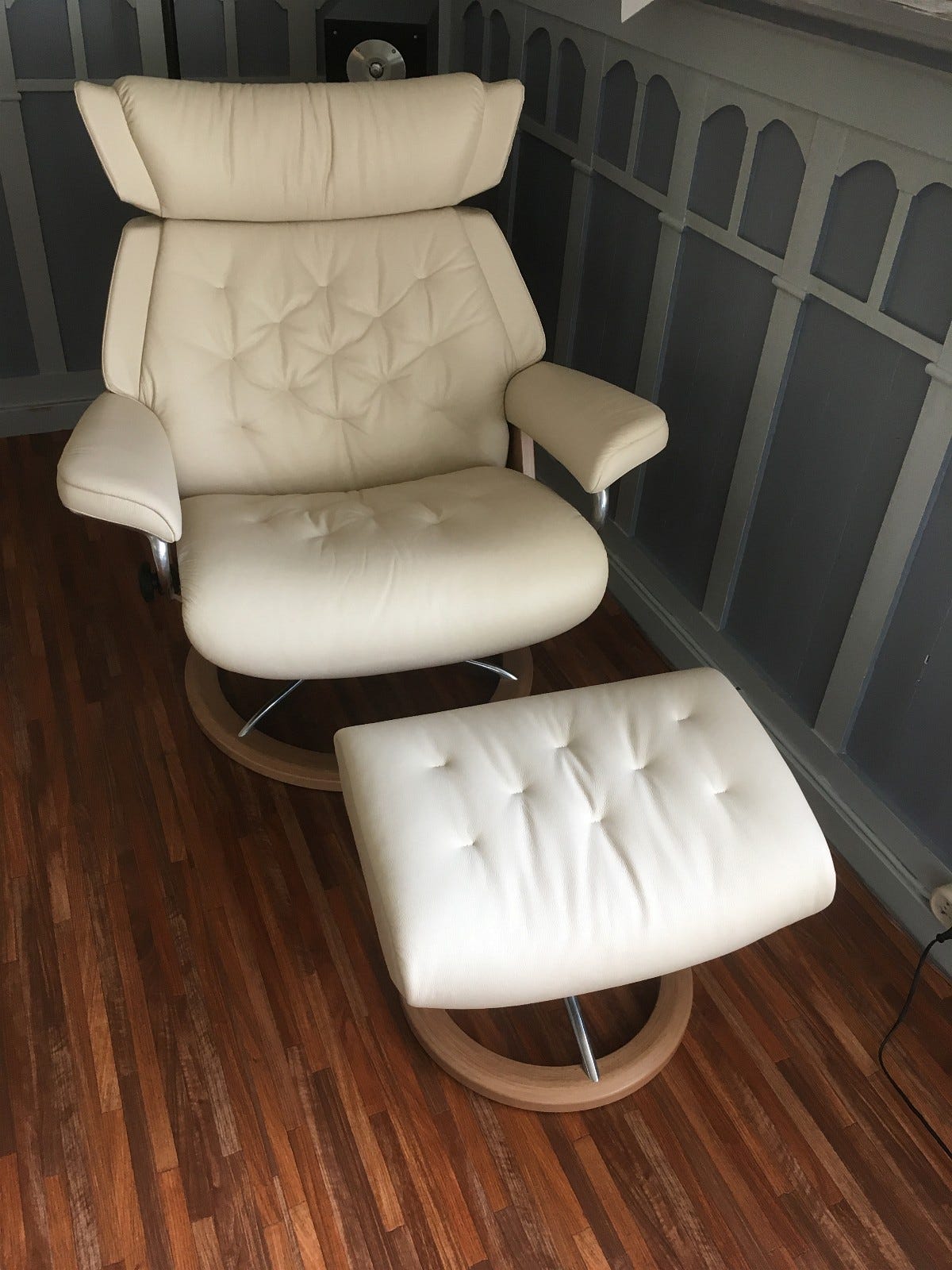 Stressless Skyline med krakk | FINN-torget