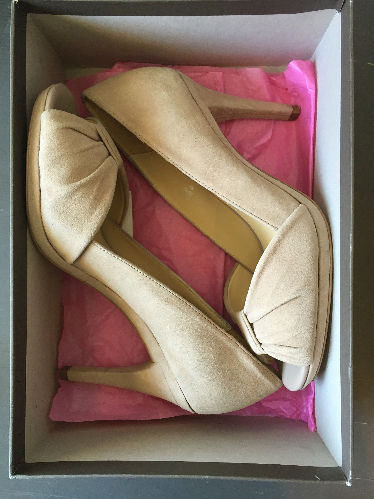 Sko i semsket skinn fra London, premium merke Jones Bootmaker ...