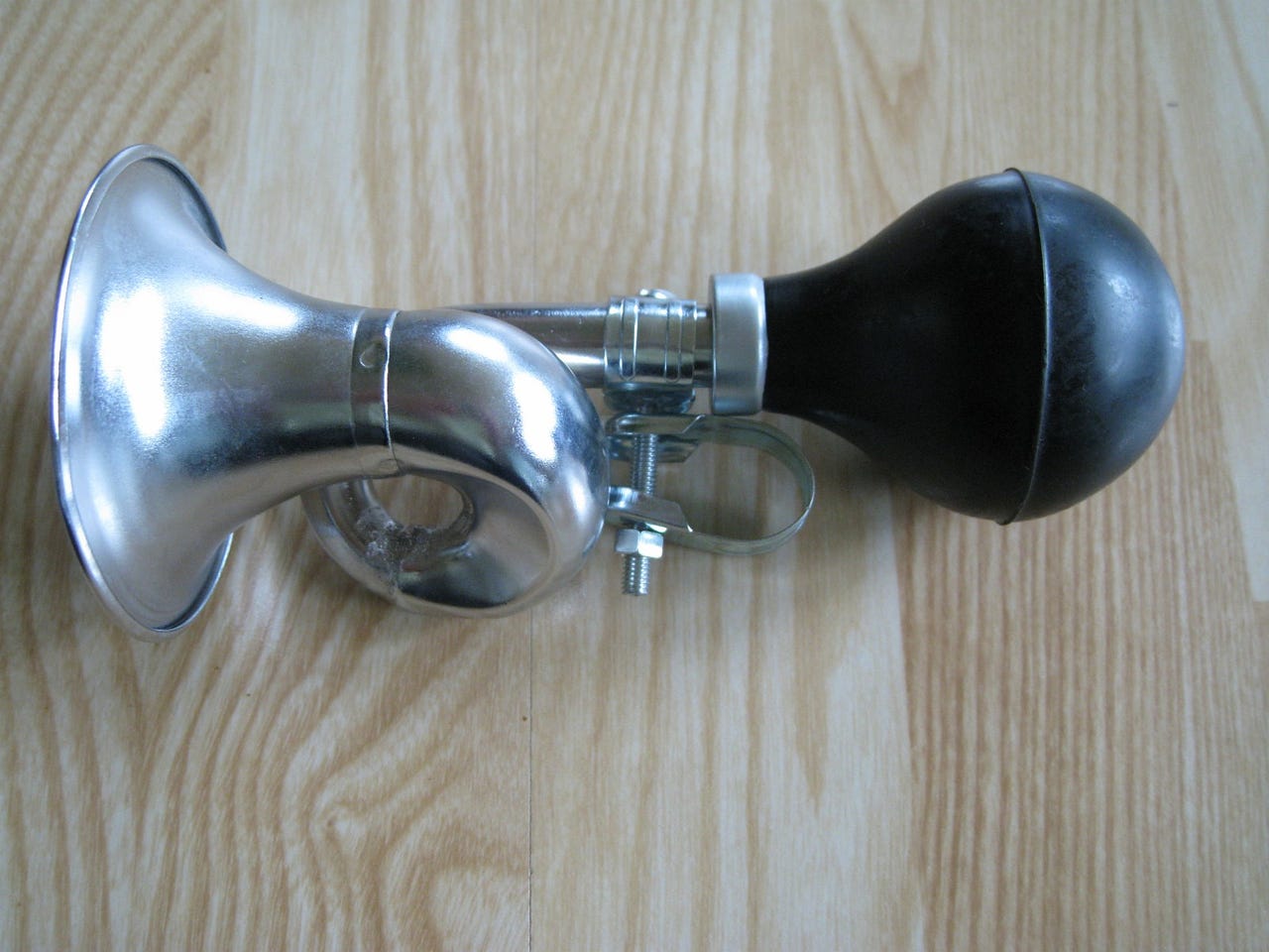 Apache, Crossmaster, Tomahawk + diverse sykkel utstyr selges. | FINN-torget