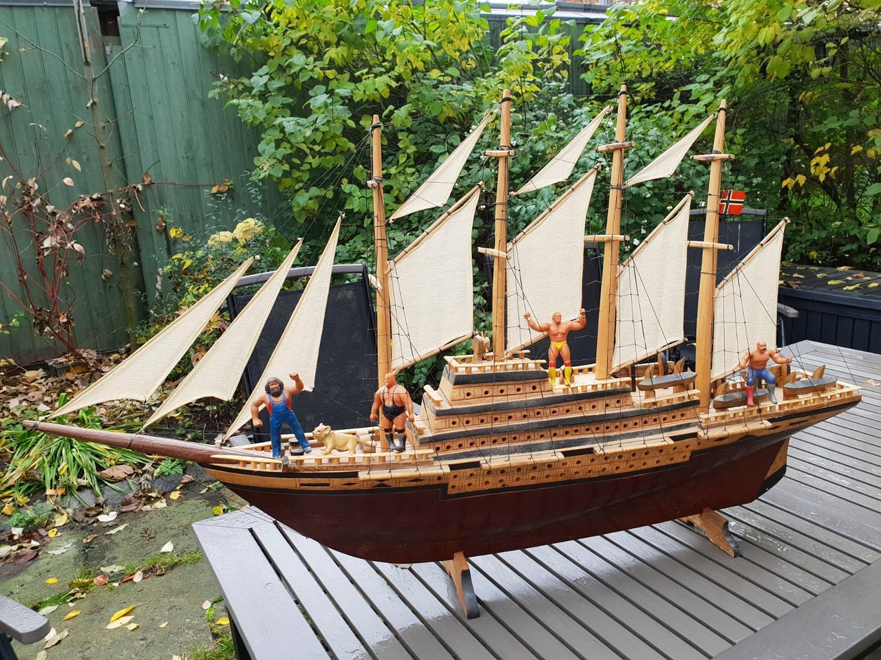 Flott seilskute selges. pris 3800,kr, eller bud, | FINN-torget