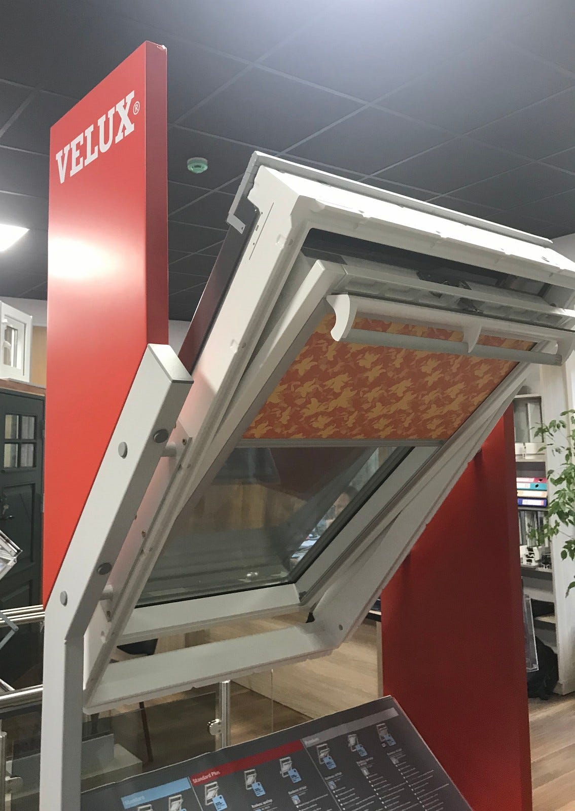 VELUX vinduer til salgs, ORIGINALE OG NYE | FINN torget