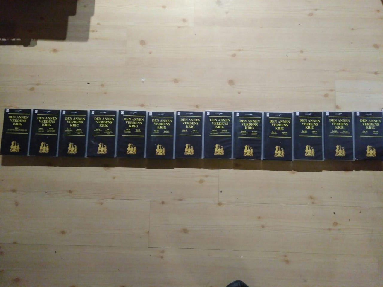 WW2 Egmont film A/S (Norsk Tekst)13 VHS samling | FINN-torget