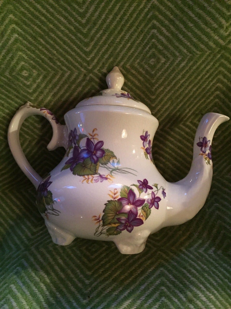 Engelsk TEAPOT HØYDE M/LOKK kr100 18CM KR150 | FINN-torget