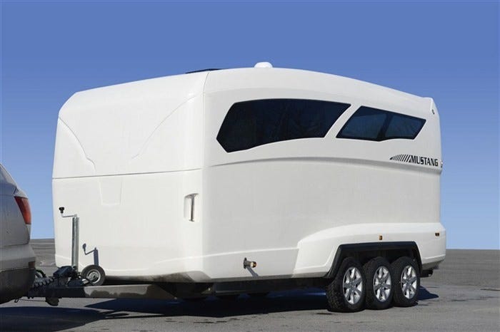 Utleie av hestehenger med living - Mustang Monarch. | FINN.no