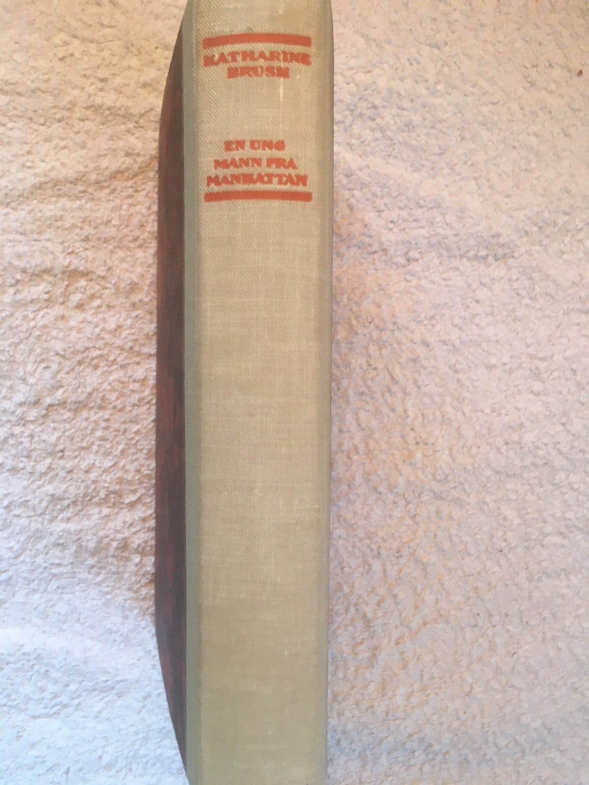 BokFrank: Katharine Brush: En ung mann fra Manhattan (1931) | FINN-torget