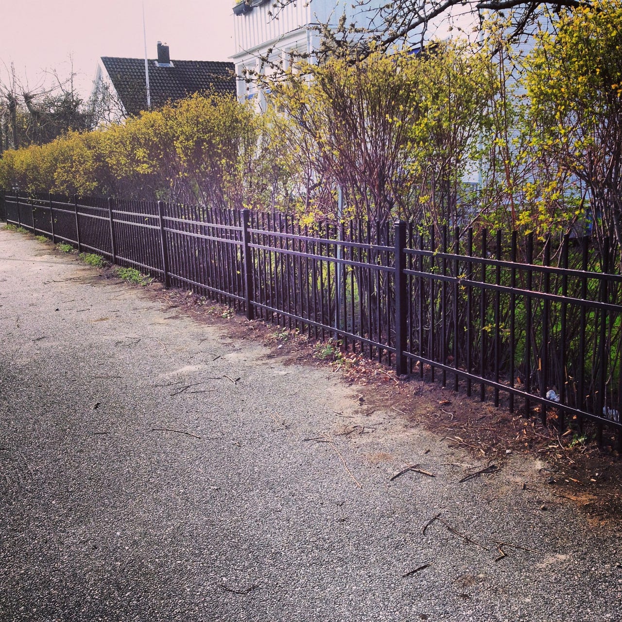 Gjerde i stål på 96 cm og 120 cm høyde. | FINN torget