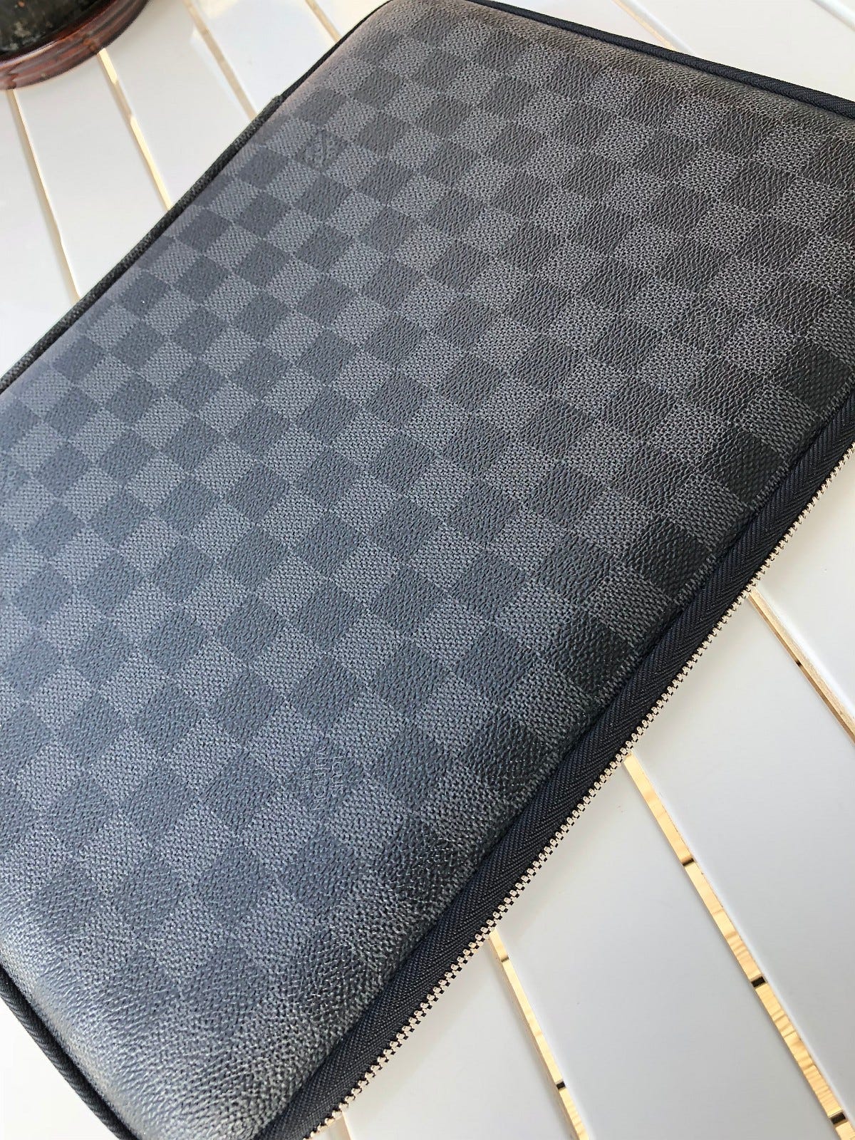 Louis Vuitton computer sleeve | FINN-torget