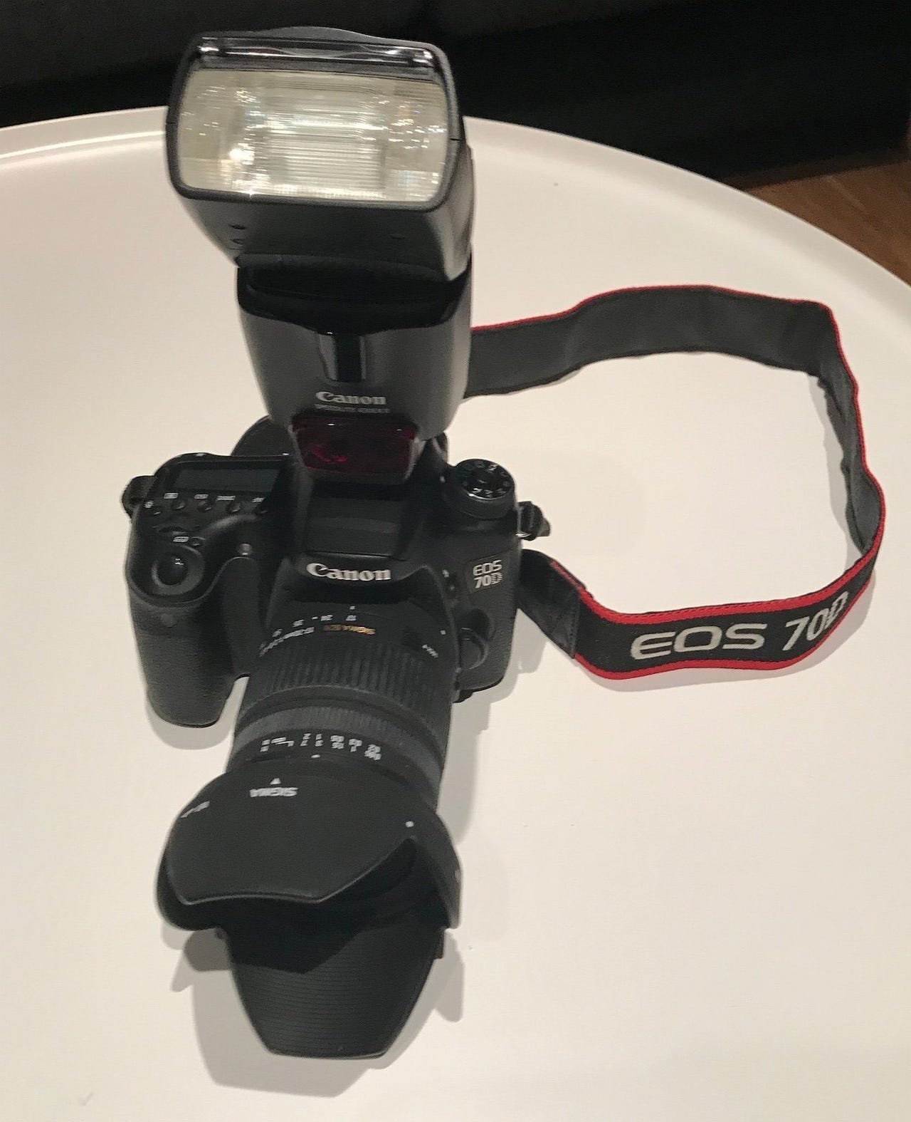 Canon EOS 70D med flere objektiv, blitz, stativer og kameraveske | FINN ...