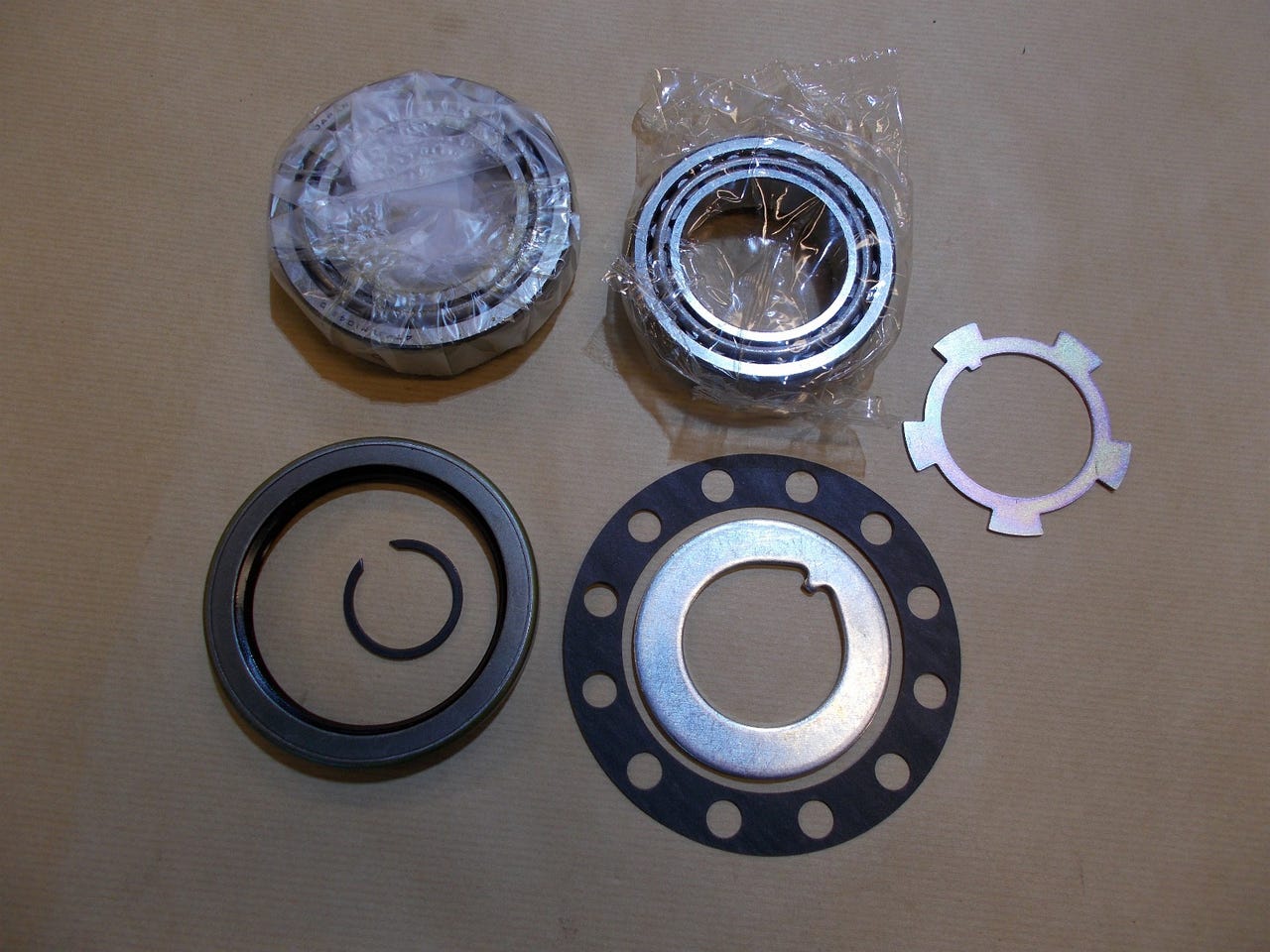 Hiace 4WD hjulager fremme passer alle med 4WD fra 1996 -2011 | FINN-torget