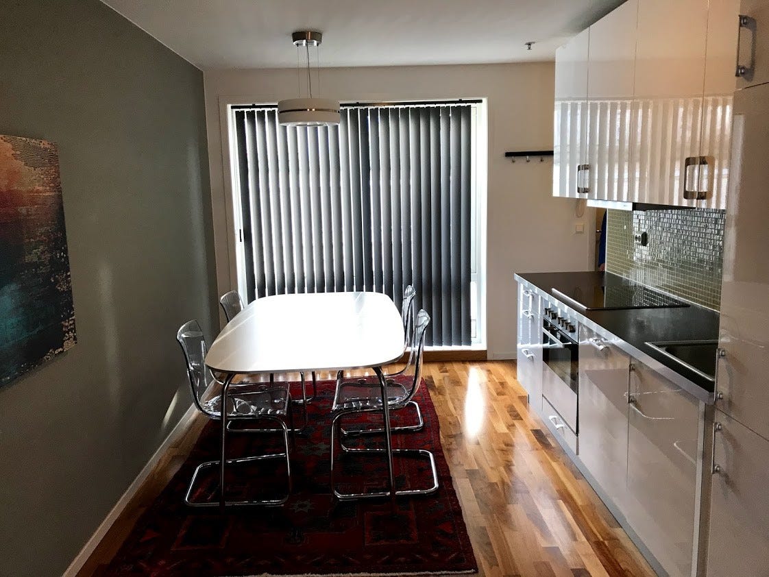 TOPPLEILIGHET I BYGÅRD I SENTRUM AV STAVANGER/Open Space Loft Apartment ...