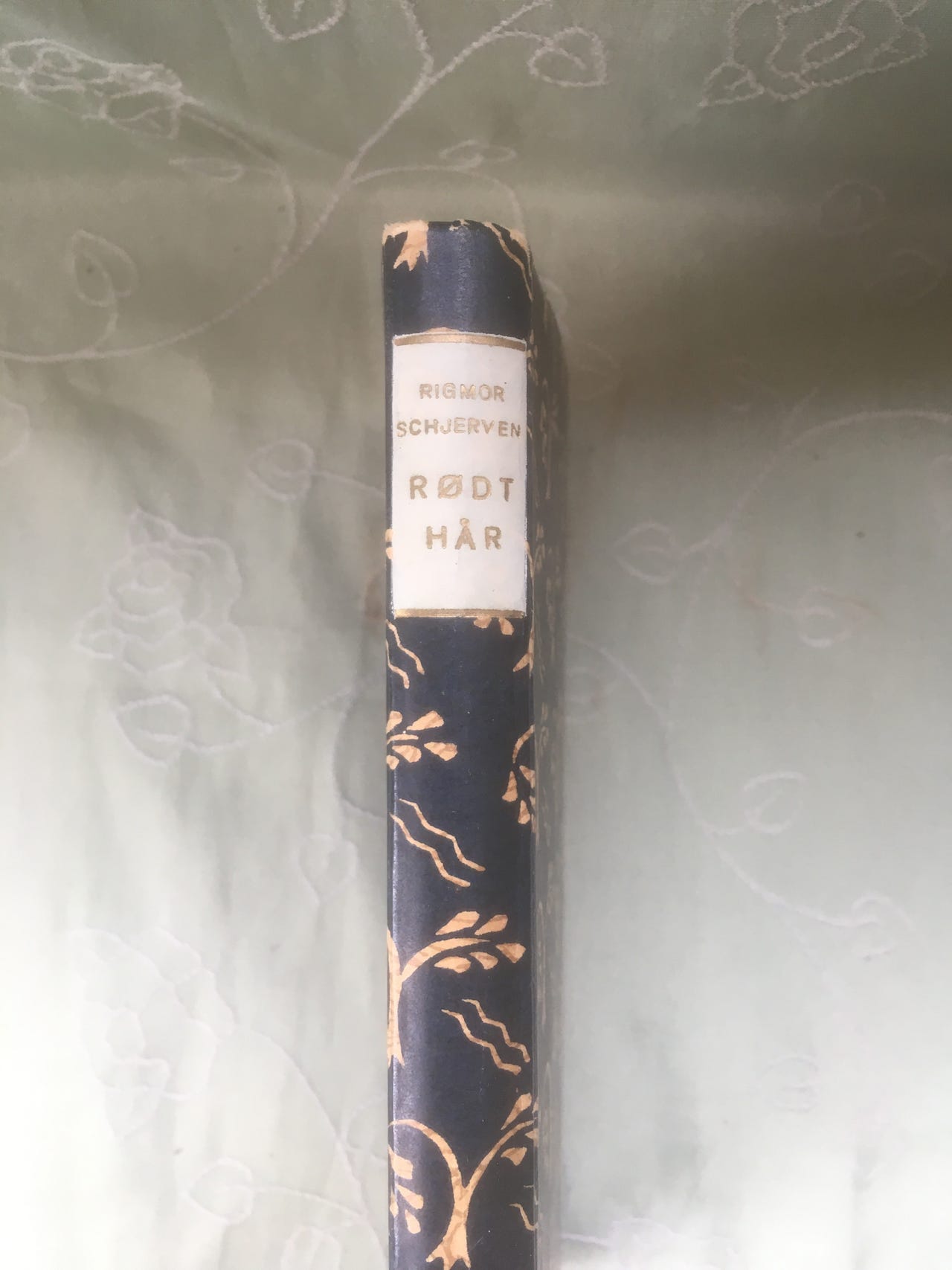 BokFrank: Rigmor Schjerven; Rødt hår (1949) | FINN-torget