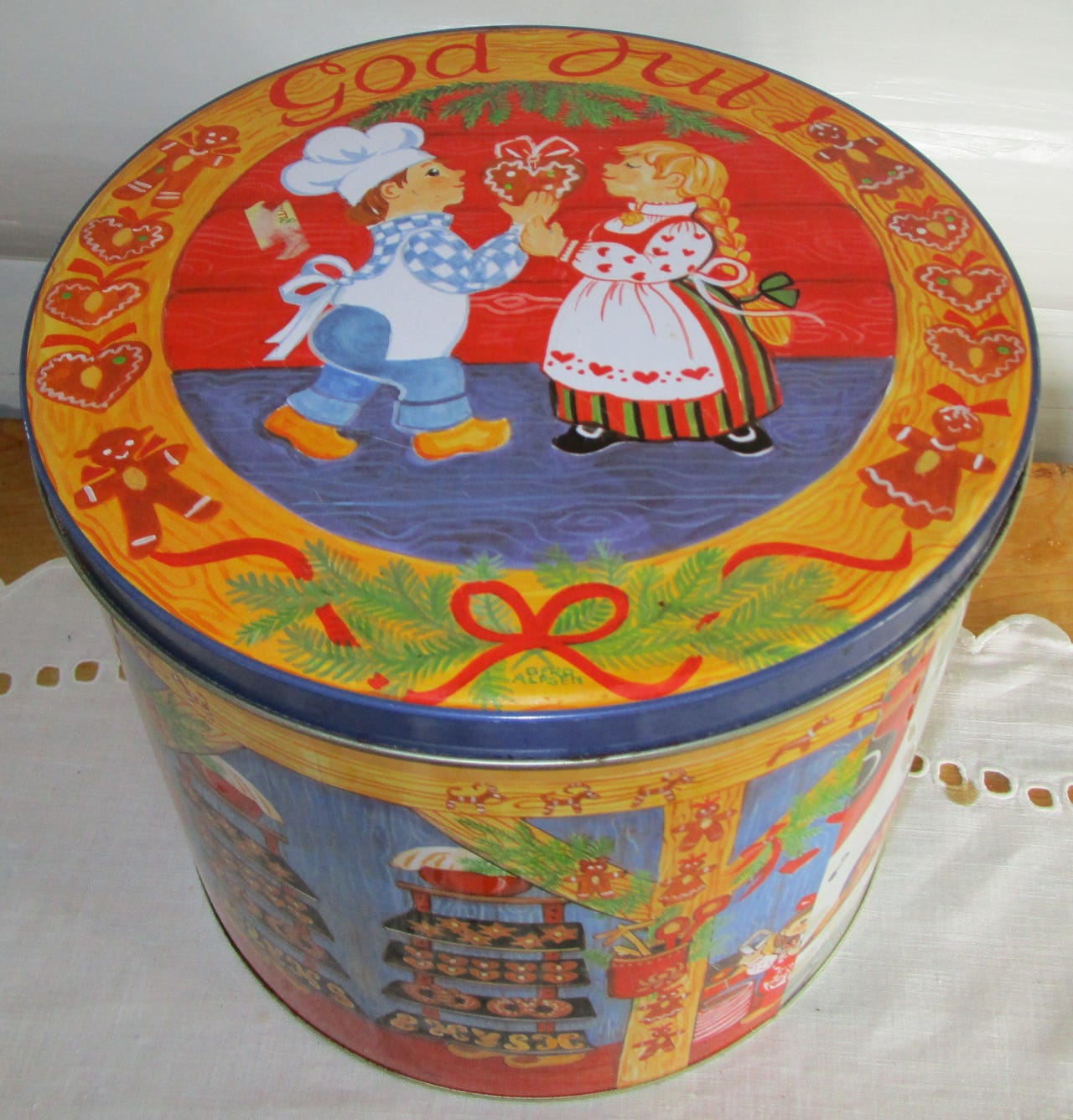 Blikkbokser. Kjeksboks. Te-bokser. Senneps-boks. 22 forskjellige bokser | FINN-torget