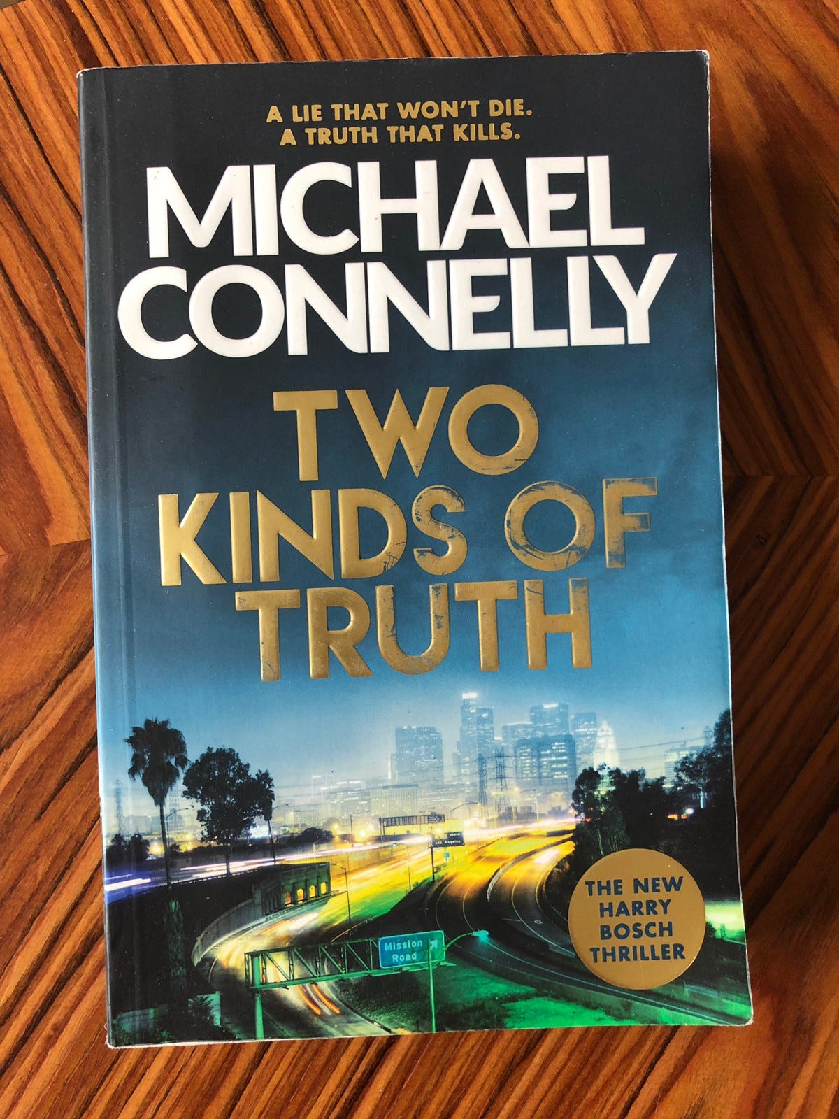 Michael Connelly Two Kinds of Truth | FINN-torget