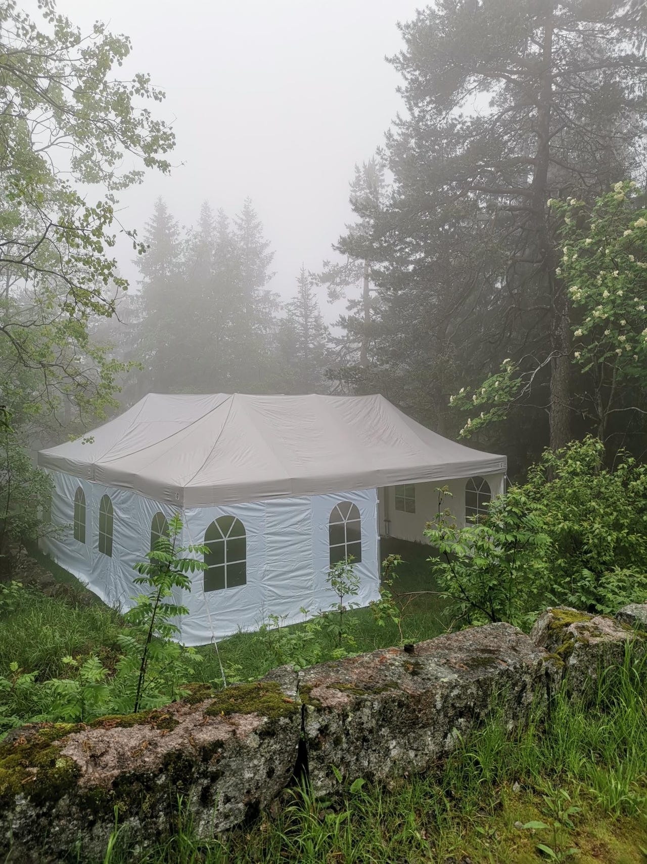 Partytelt til leie 3X3meter / 3X6meter / 4X8meter | FINN-torget