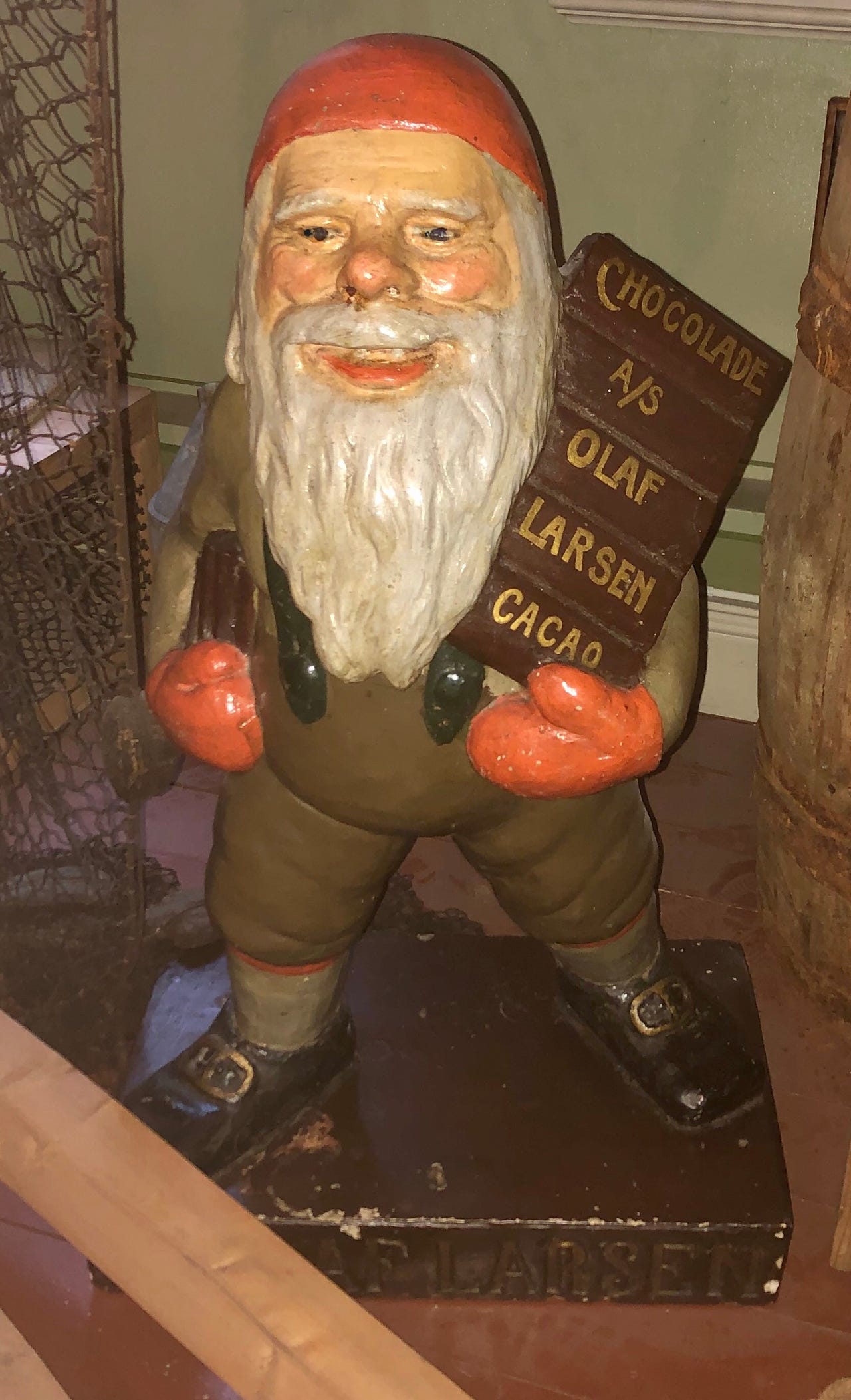 Nisse fra Olaf Larsen chockolade ønskes kjøpt | FINN torget