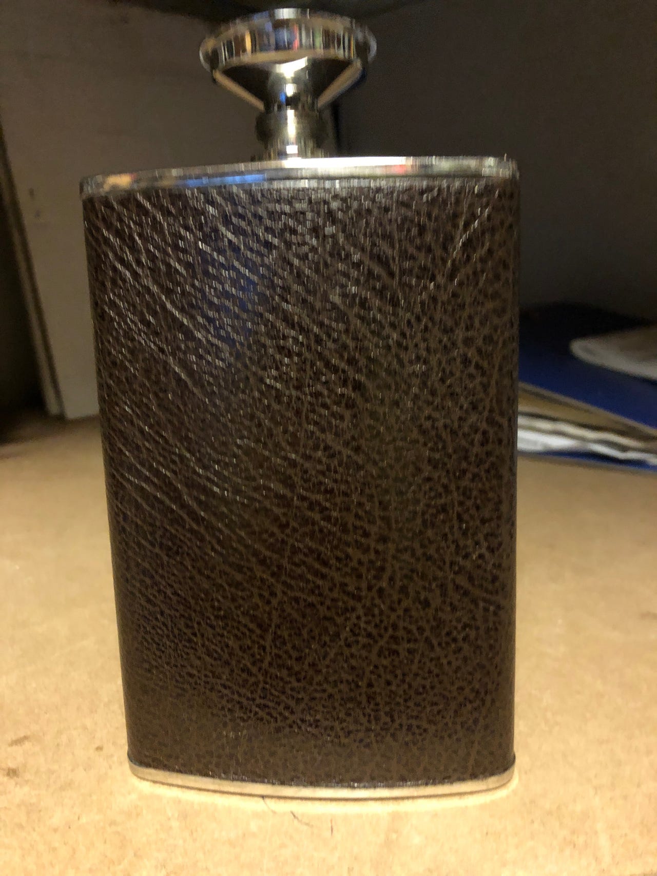 Stainless steel lommelerke 8 oz | FINN-torget