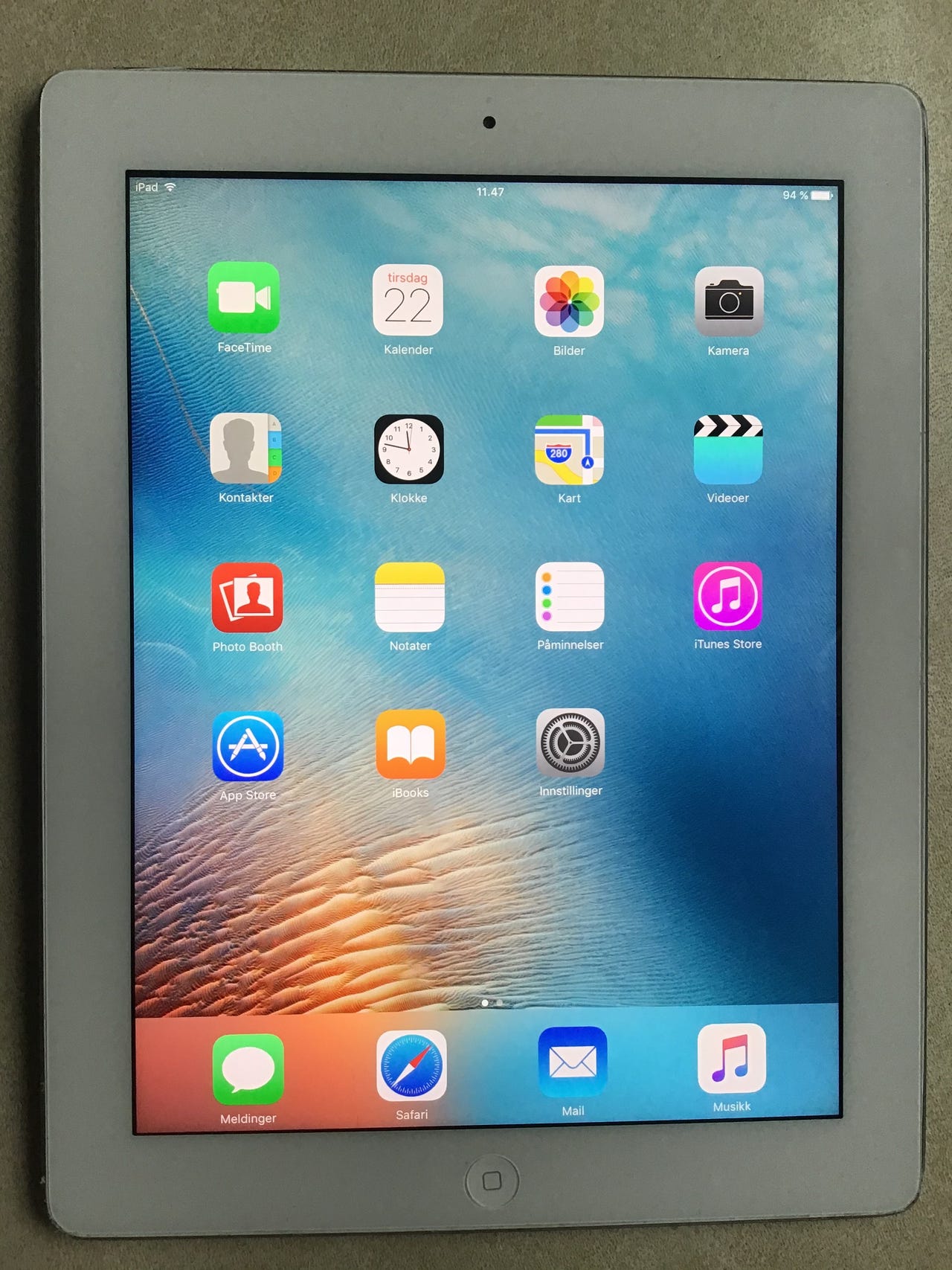 Ipad 2 16g med deksel og lader | FINN-torget