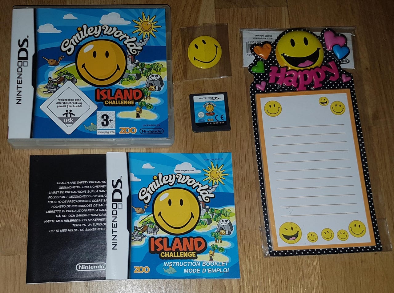Smiley world Ds spill med pin/figur & note pad selges!! | FINN-torget