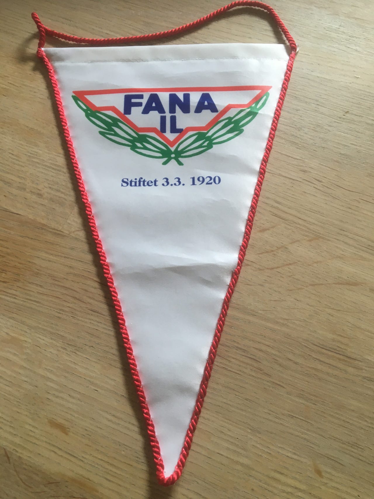 Fana IL vintage vimpel | FINN-torget