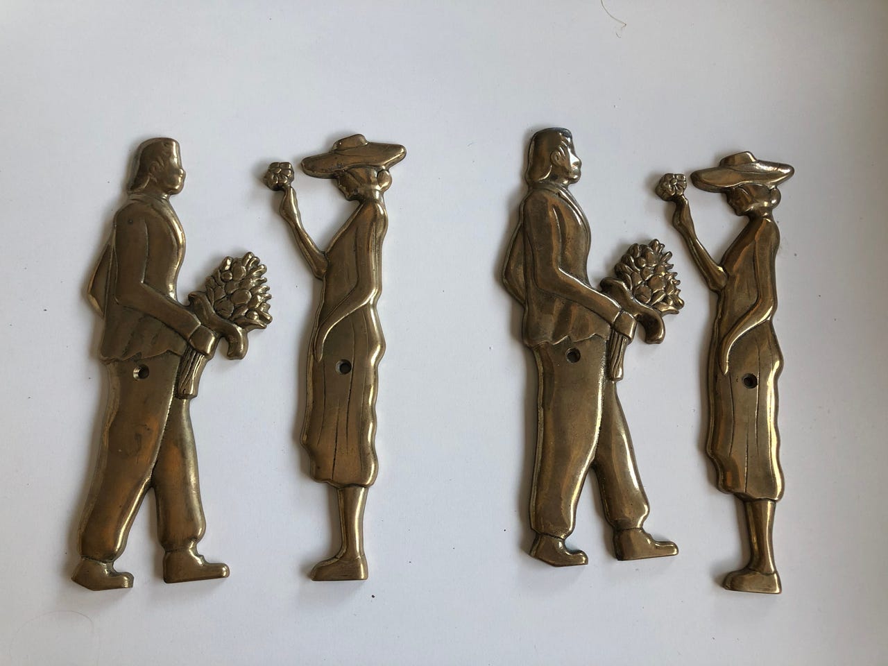 Bad «figurer» i messing | FINN torget