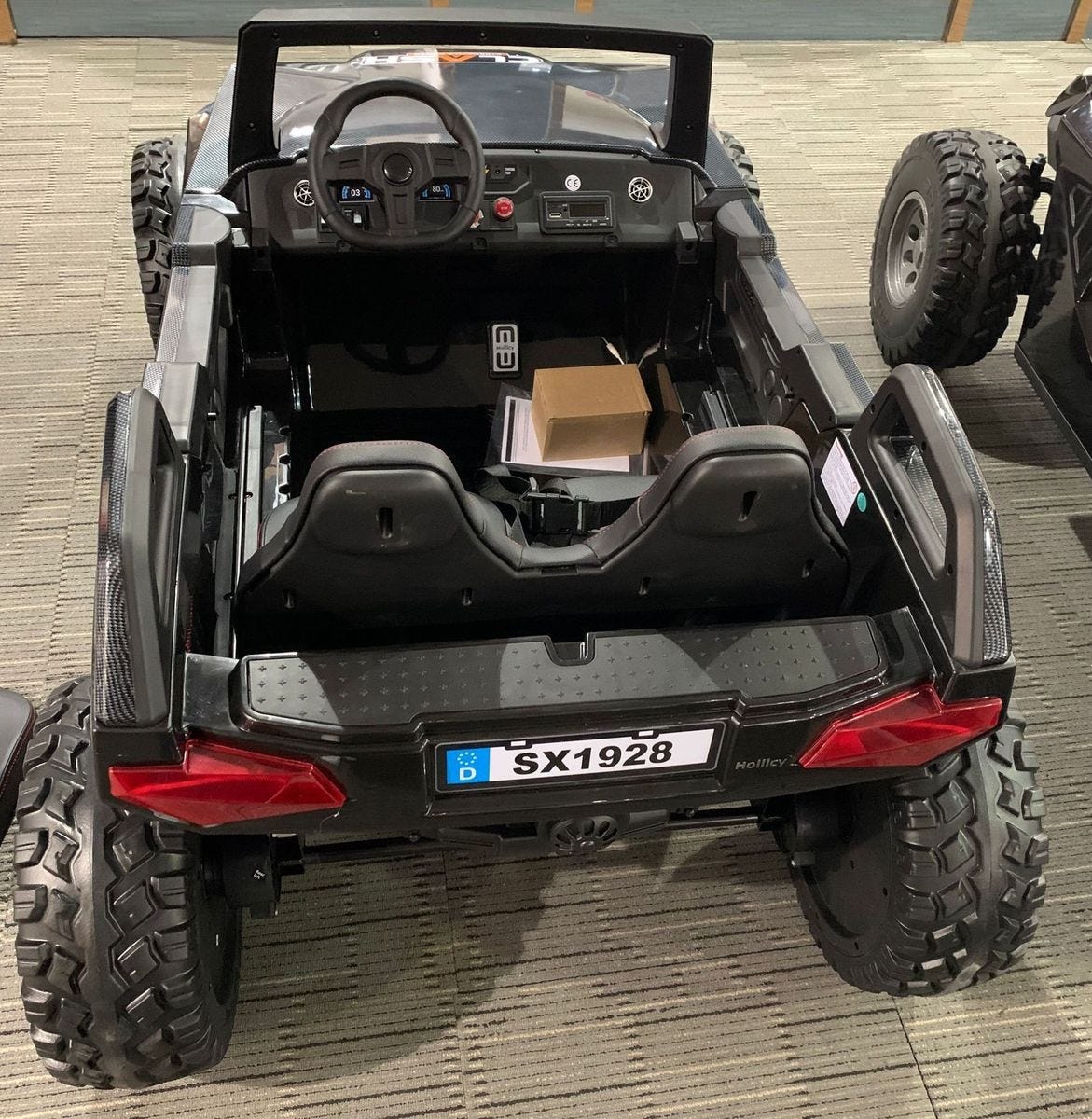 elbil stor 4-seter 4WD el-Jeep (4x24v/220w motorer) til barn/ungdom, m ...