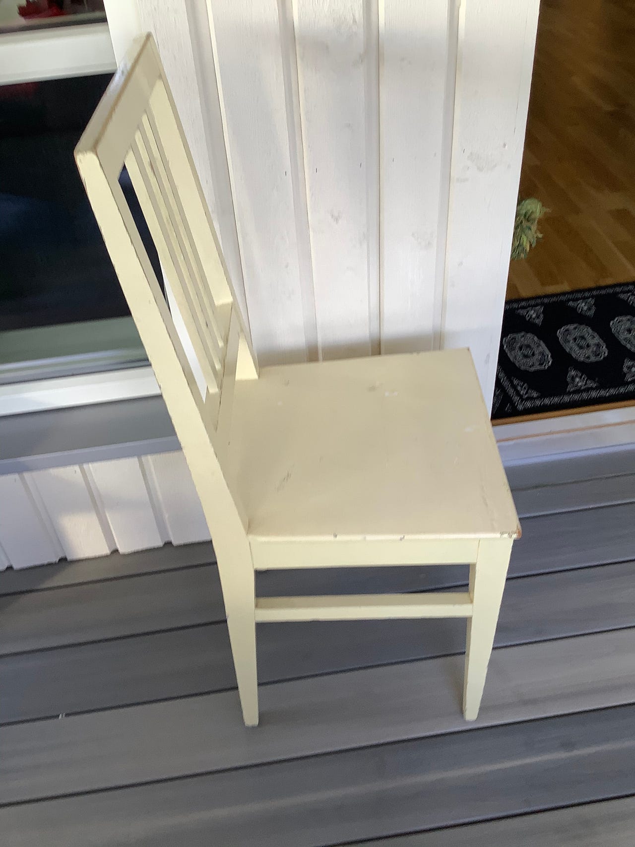 Gammel tre stol fra Nord Trøndelag - gi bud | FINN-torget