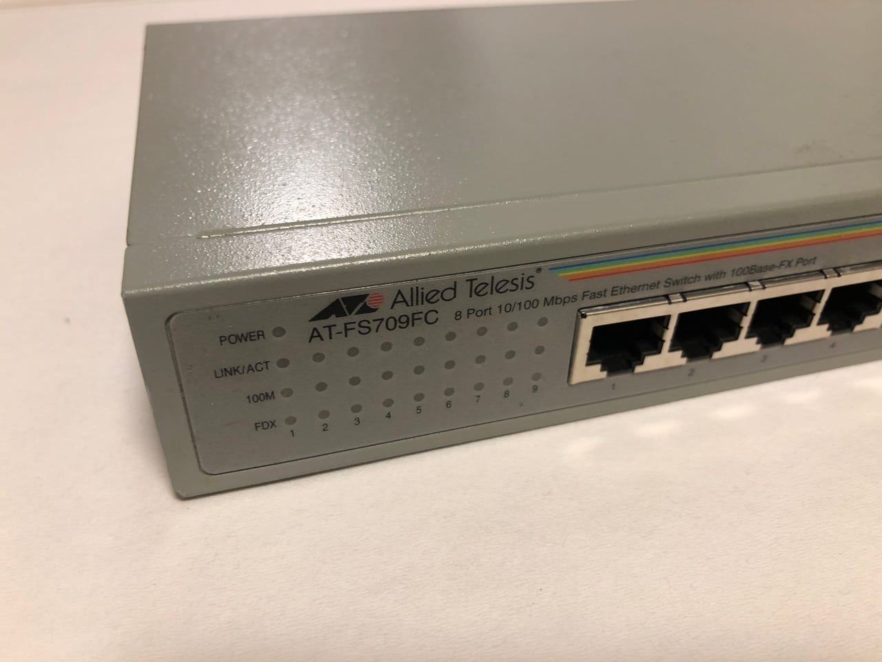 Allied Telesis AT-FS709FC 8-port 10/100 + 100FX Switch | FINN torget