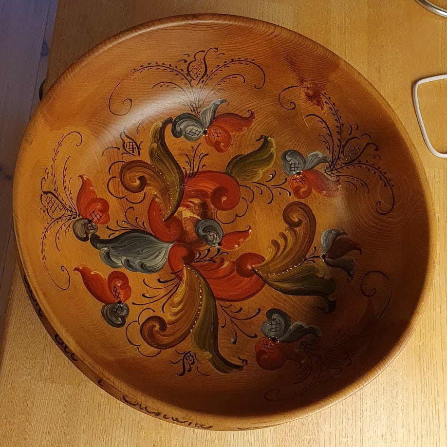 Rosemalt bolle. Håndmalt. | FINN torget