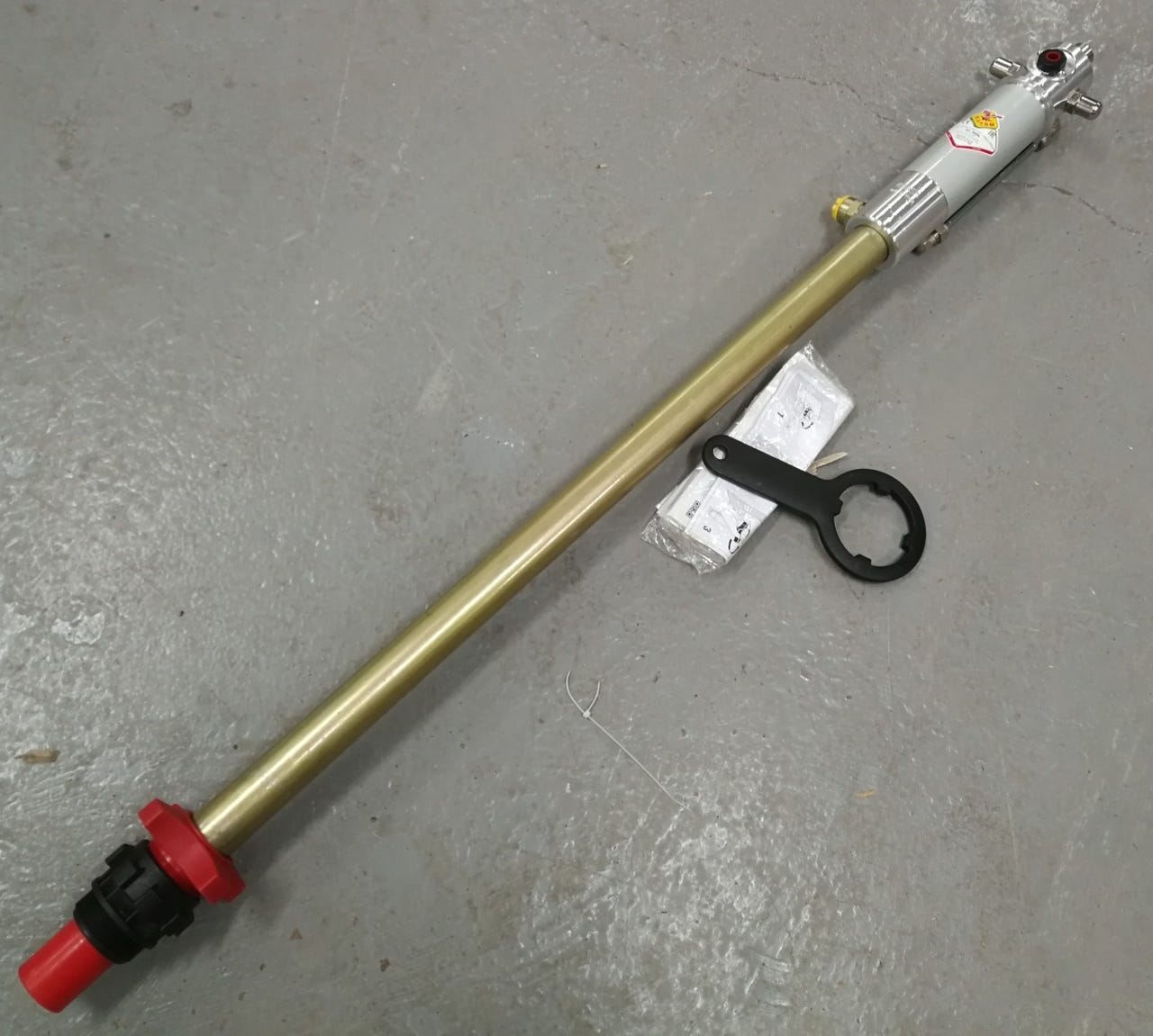 NY PRIS! Raasm 36096 pnuematisk oljepumpe for fat | FINN-torget