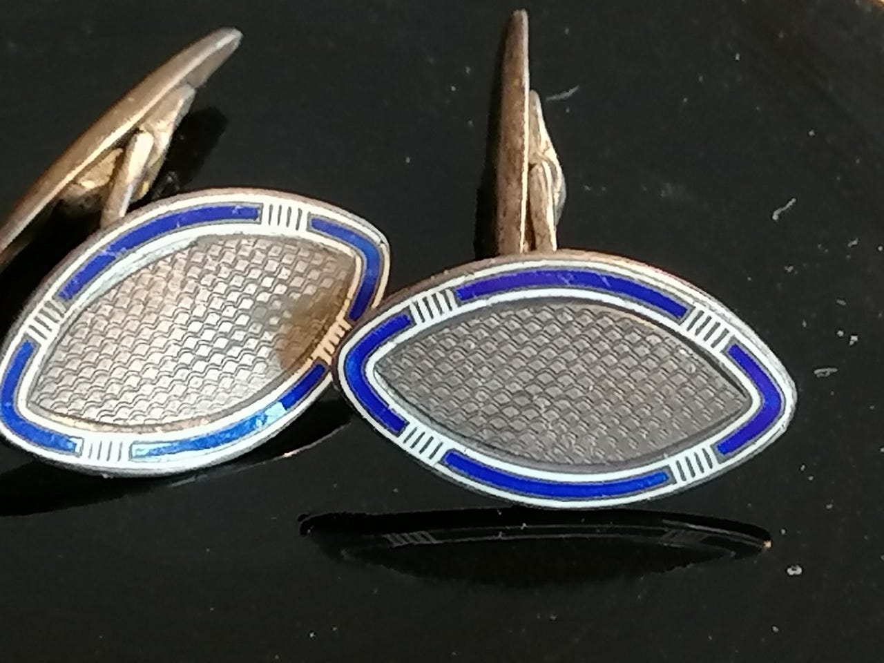 Gamle mansjettknapper sølv og emalje | FINN torget