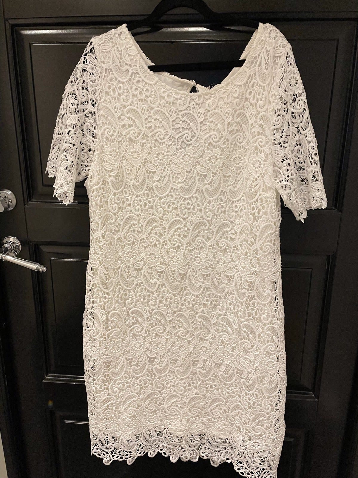 torget. Haust kjole kne lang . Cream farget penkjole . Ubrukt. | FINN ...