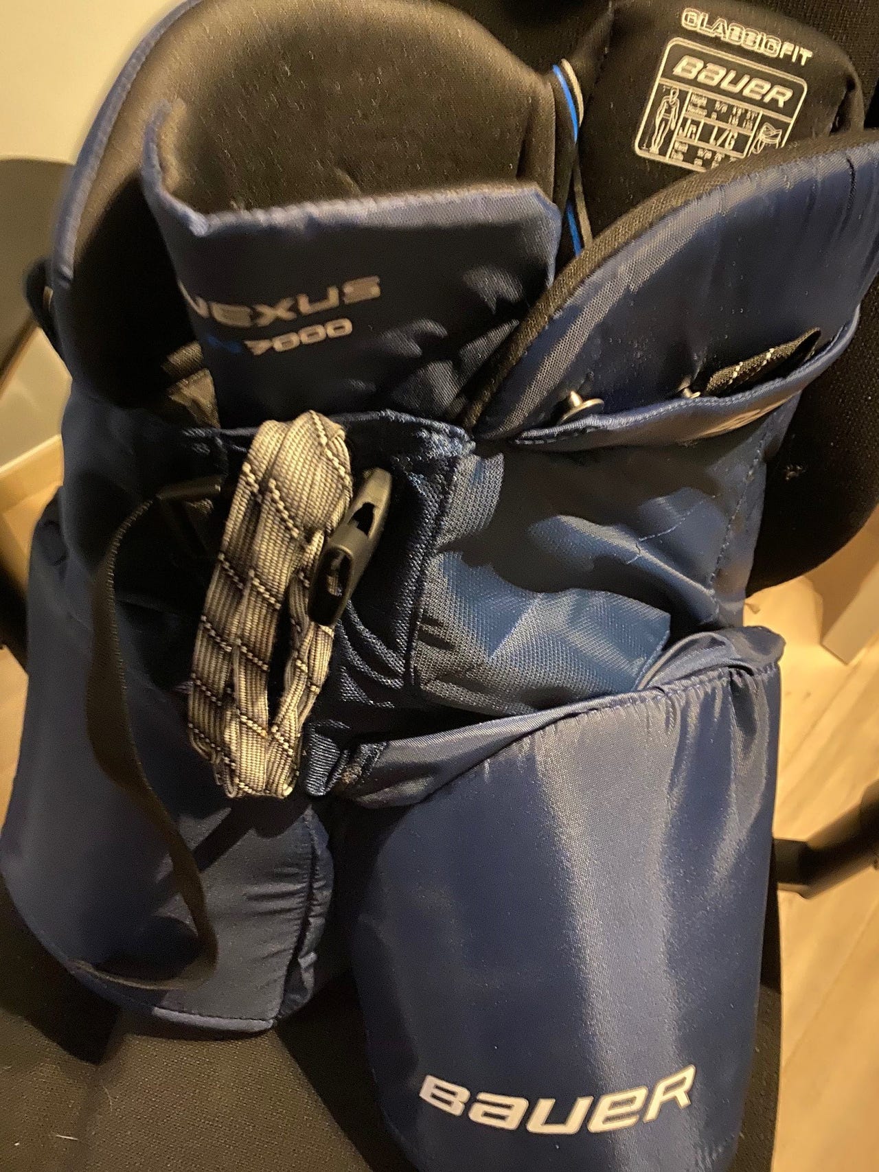 Bauer Nexus 7000 - Bukse str. L/G Jr 200,- | FINN-torget