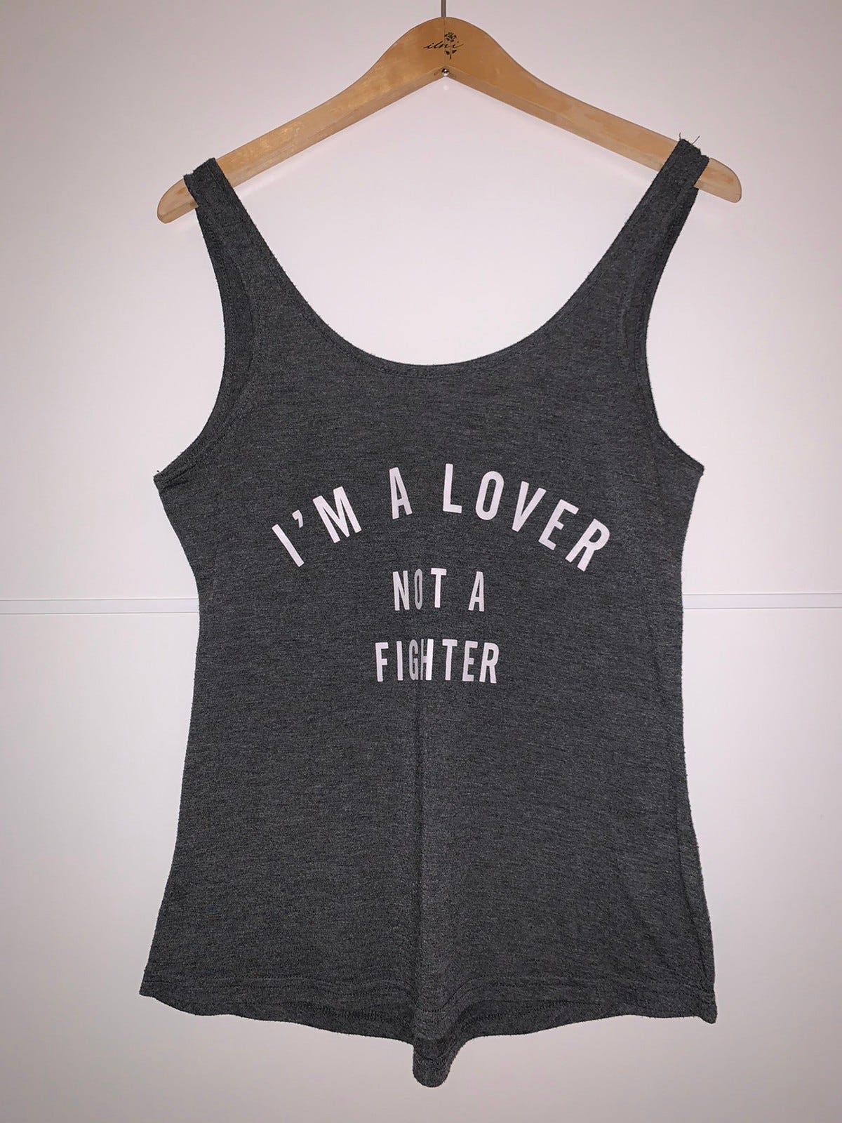 Singlet, str. XS | FINN torget