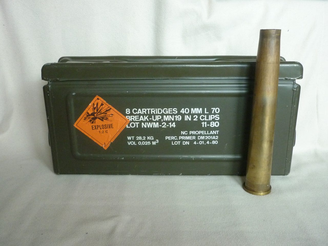 1980 - 40mm/L70 Ammunisjonsboks + 40mm hylse i messing. | FINN-torget