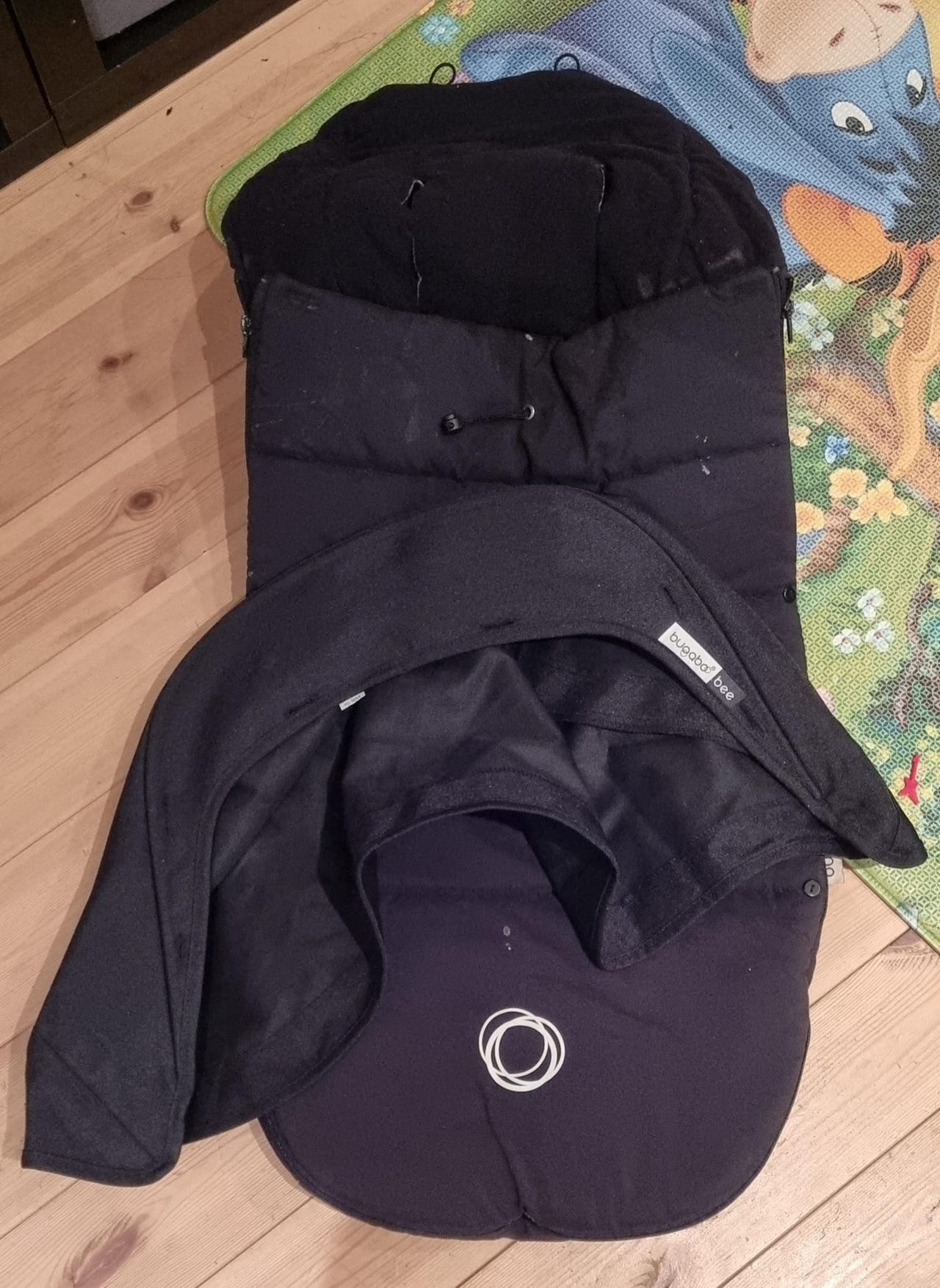 Bugaboo Bee Footmuff and Sun Canopy | FINN torget