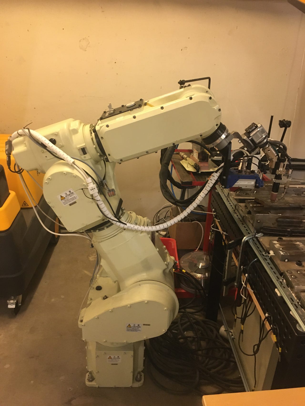 NACHI MR20-02 Robot (FD11) | FINN torget