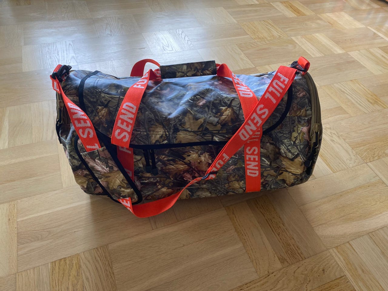 Full Send Camo duffle bag - Nelk Boys | FINN-torget