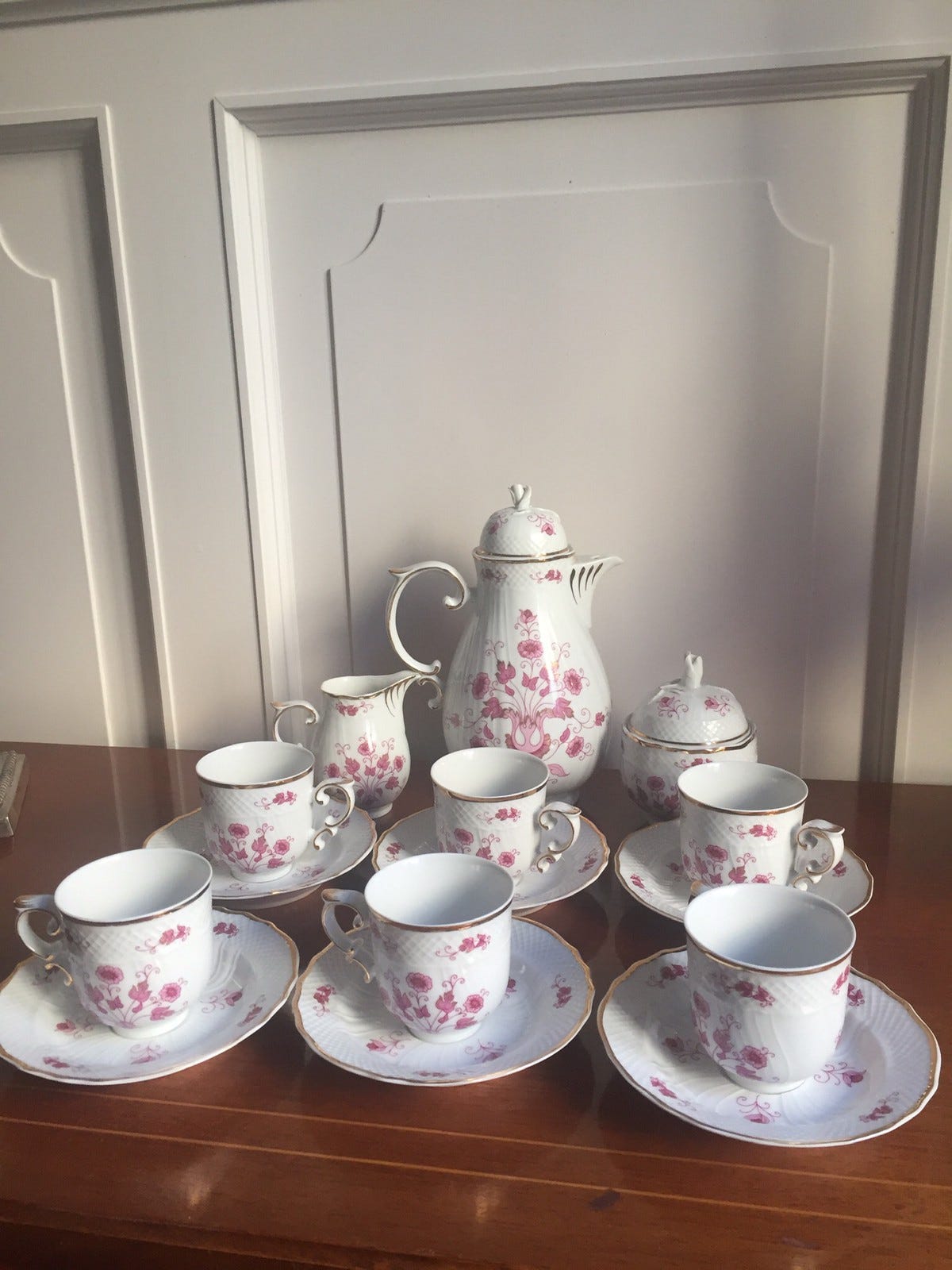 Mokkakopper/servise fra Hollohaza, Ungarn | FINN-torget