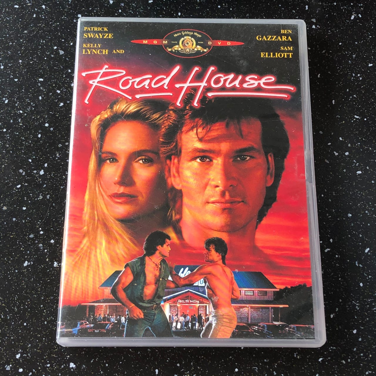 ROAD HOUSE (DVD) | FINN-torget