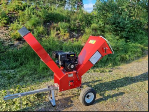 UTLEIE Fliskutter 15HK Trevirke inntil Ø12cm | FINN-torget