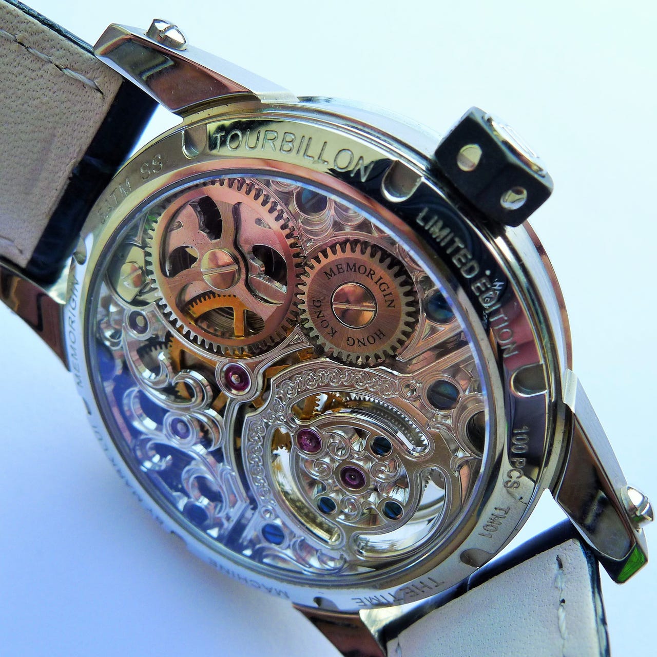 Tourbillon av Mark Lui steampunk. | FINN-torget