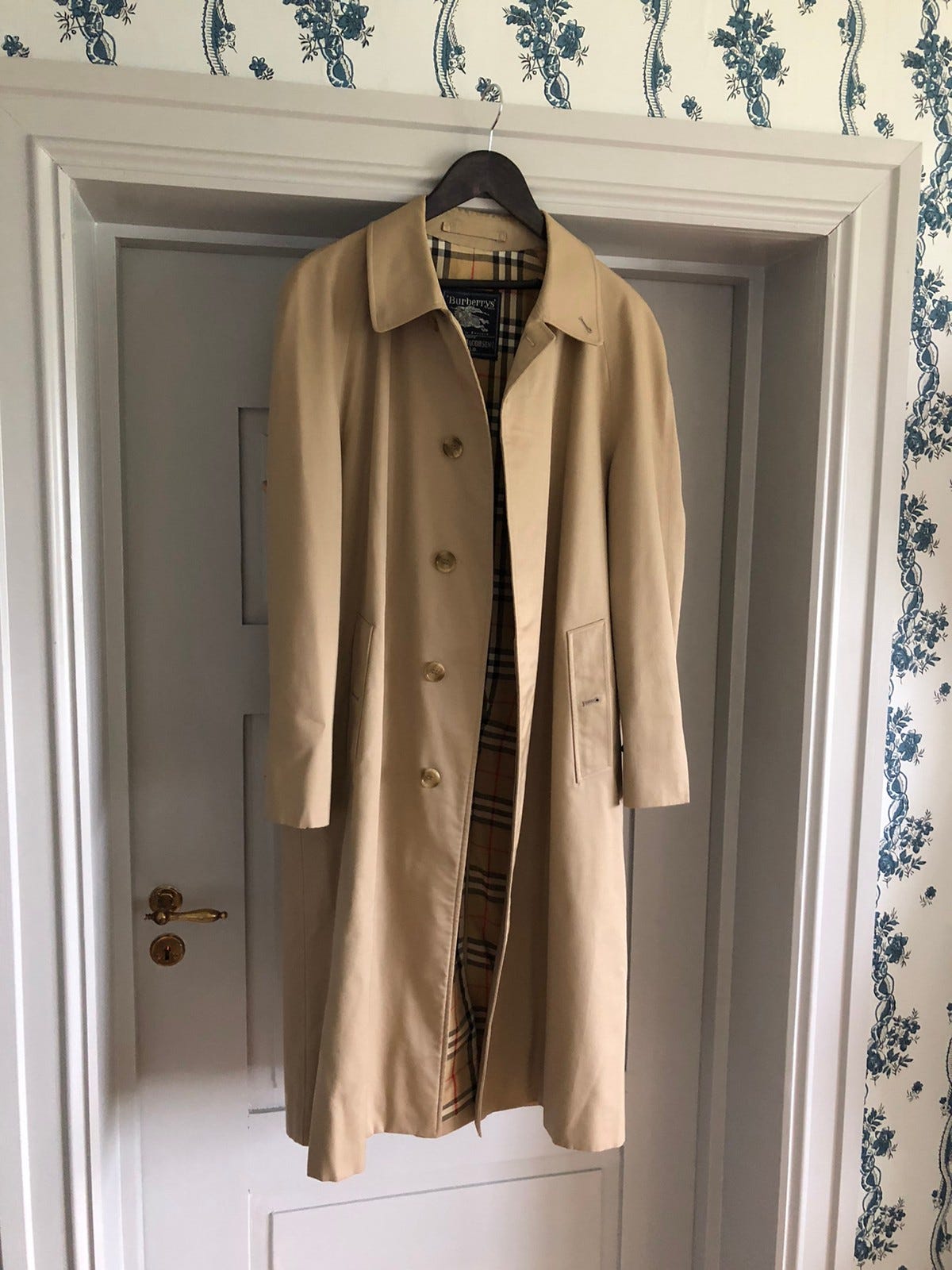 Burberrys Frakk Vintage! Til både dame og herre! | FINN torget