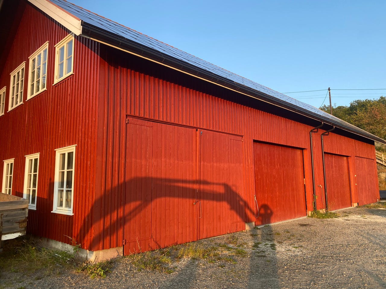 Innandørs vinterlagring av bil, båt, campingvogn. Garasje / lager ...