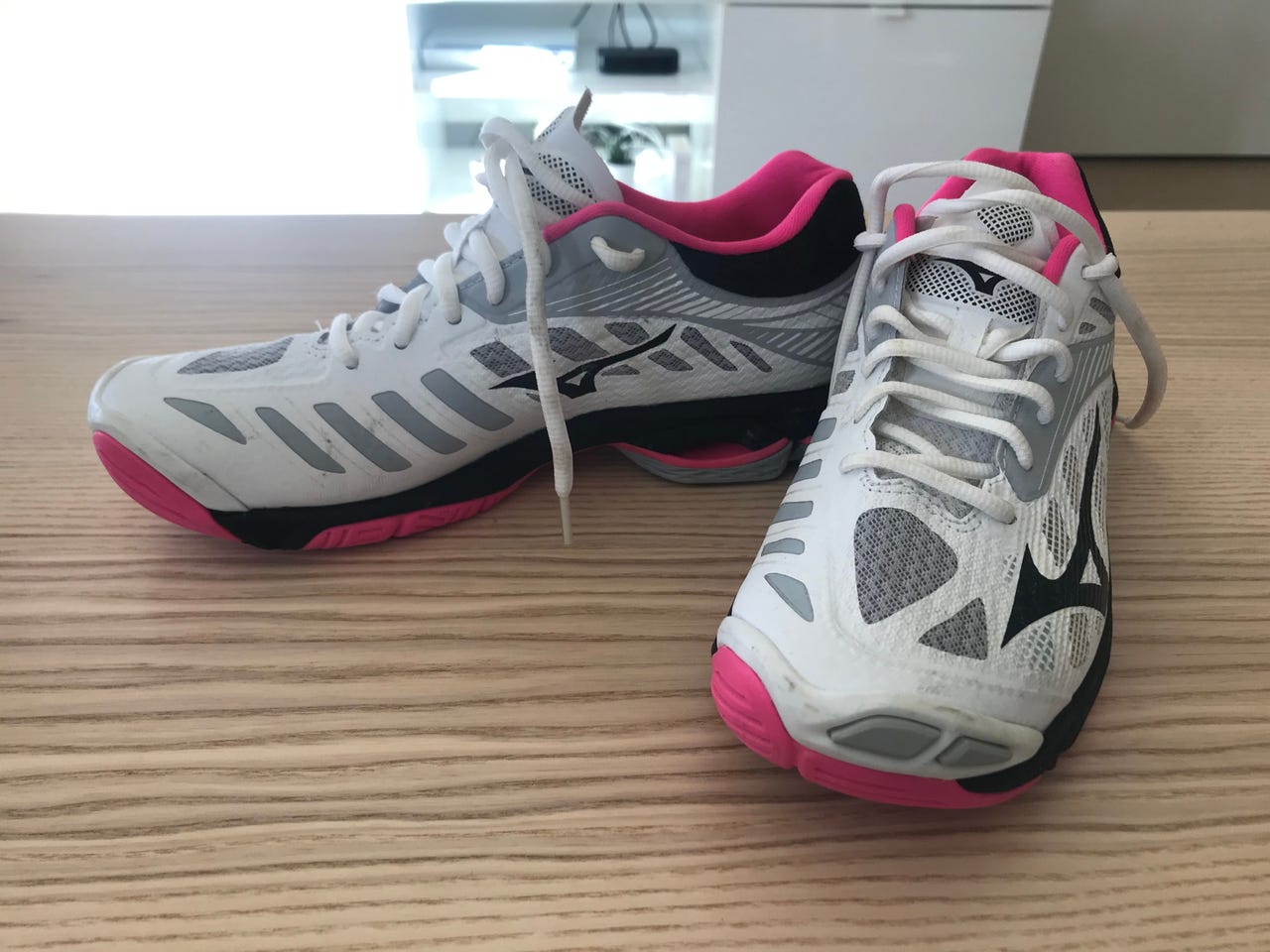 Innesko / håndballsko, str. 39, Mizuno Wave Lightning Z4 | FINN-torget