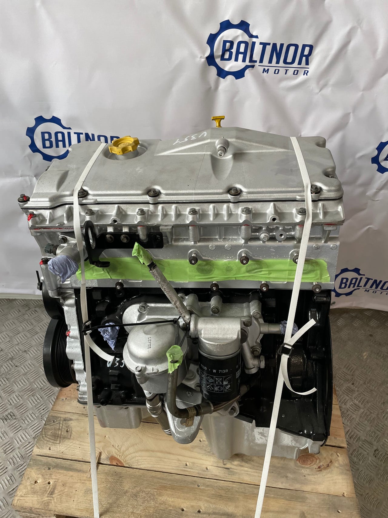 Land Rover Defender 2,5 TD5 15P Motor | FINN torget