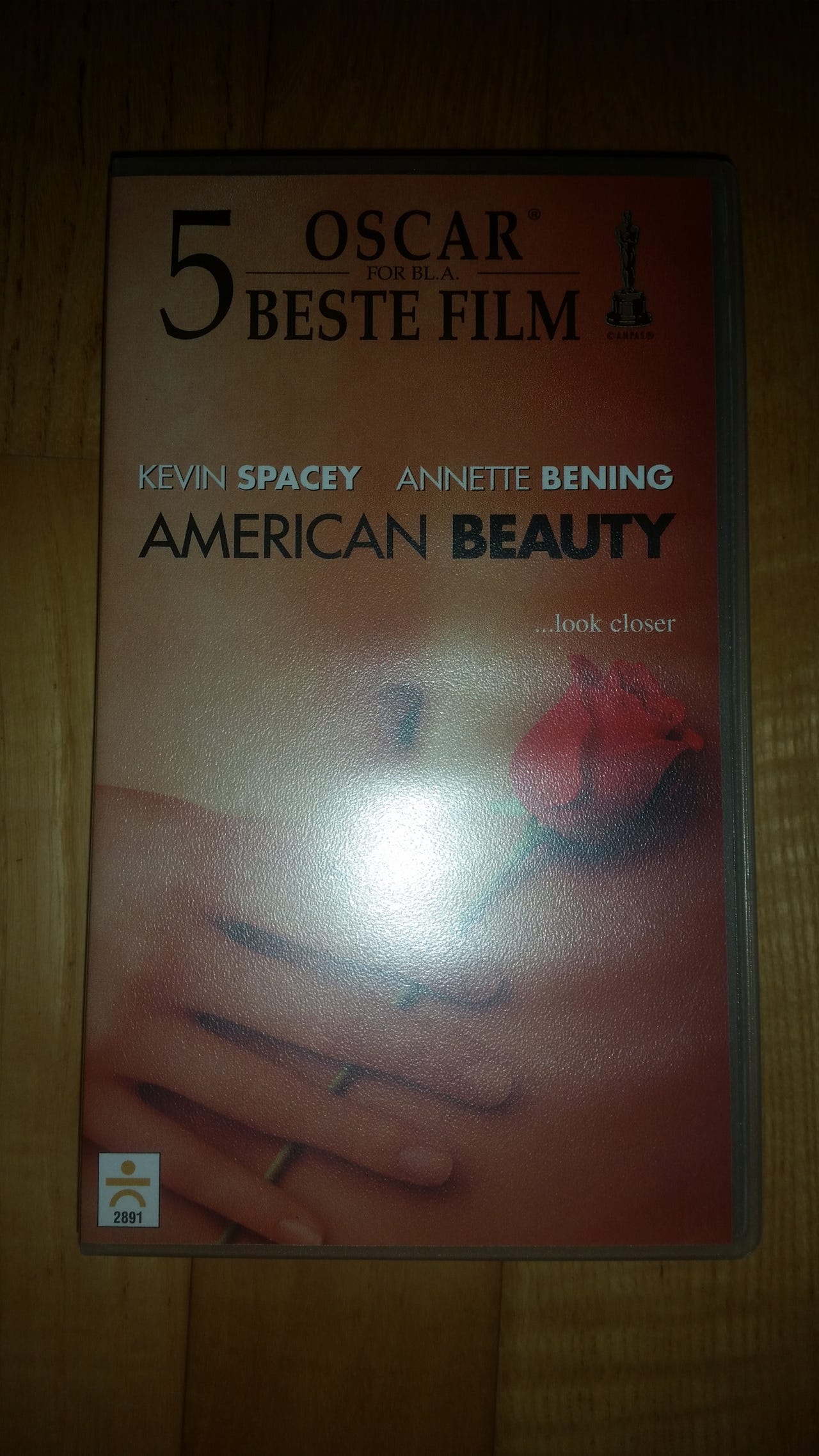 American Beauty. ( Kevin Spacey, Annette Bening ) Vunnet 5 Oscar | FINN ...