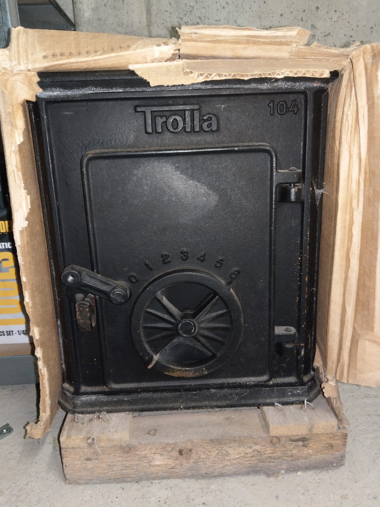 RESERVERT: Ny!!! 1979 Trolla modell 104 vedovn! | FINN torget