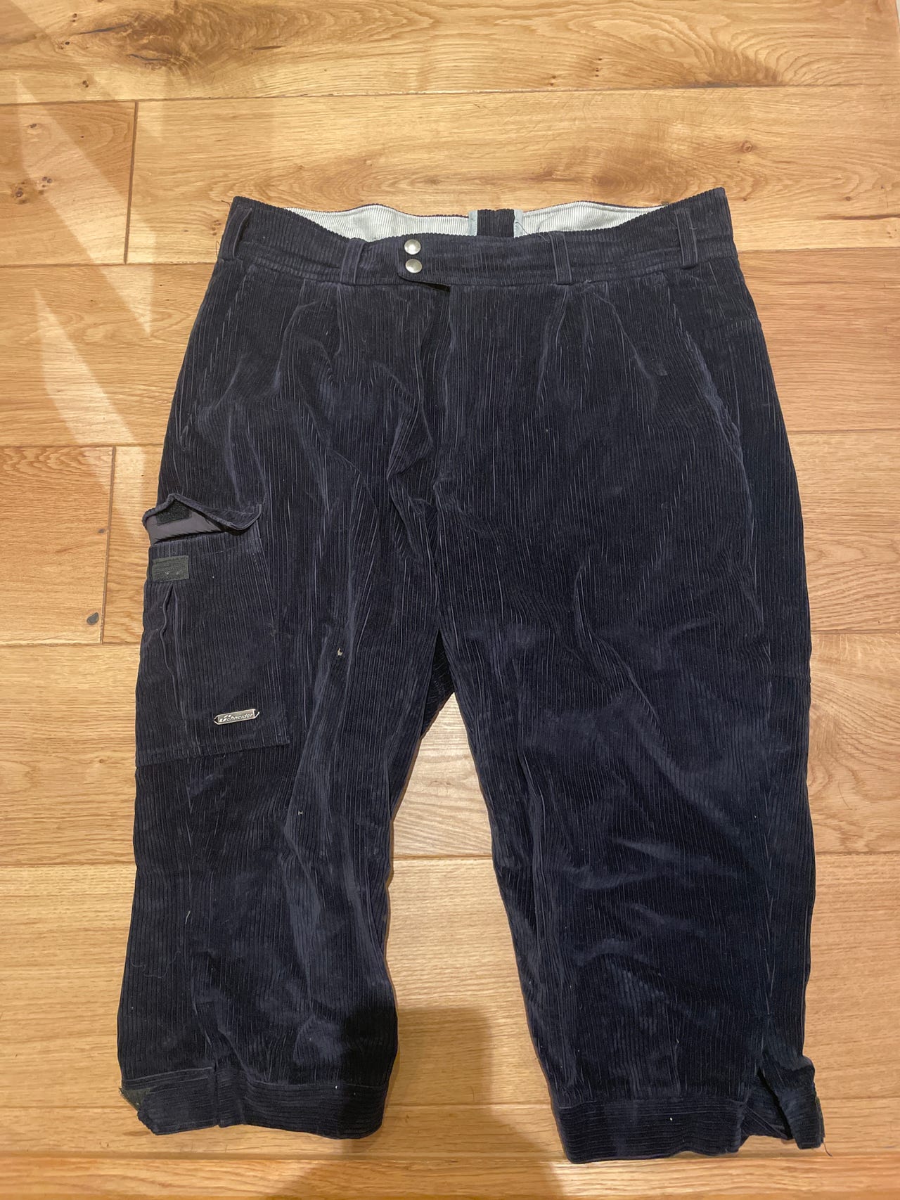 Schneider Sportswear nikkers i cord | FINN torget