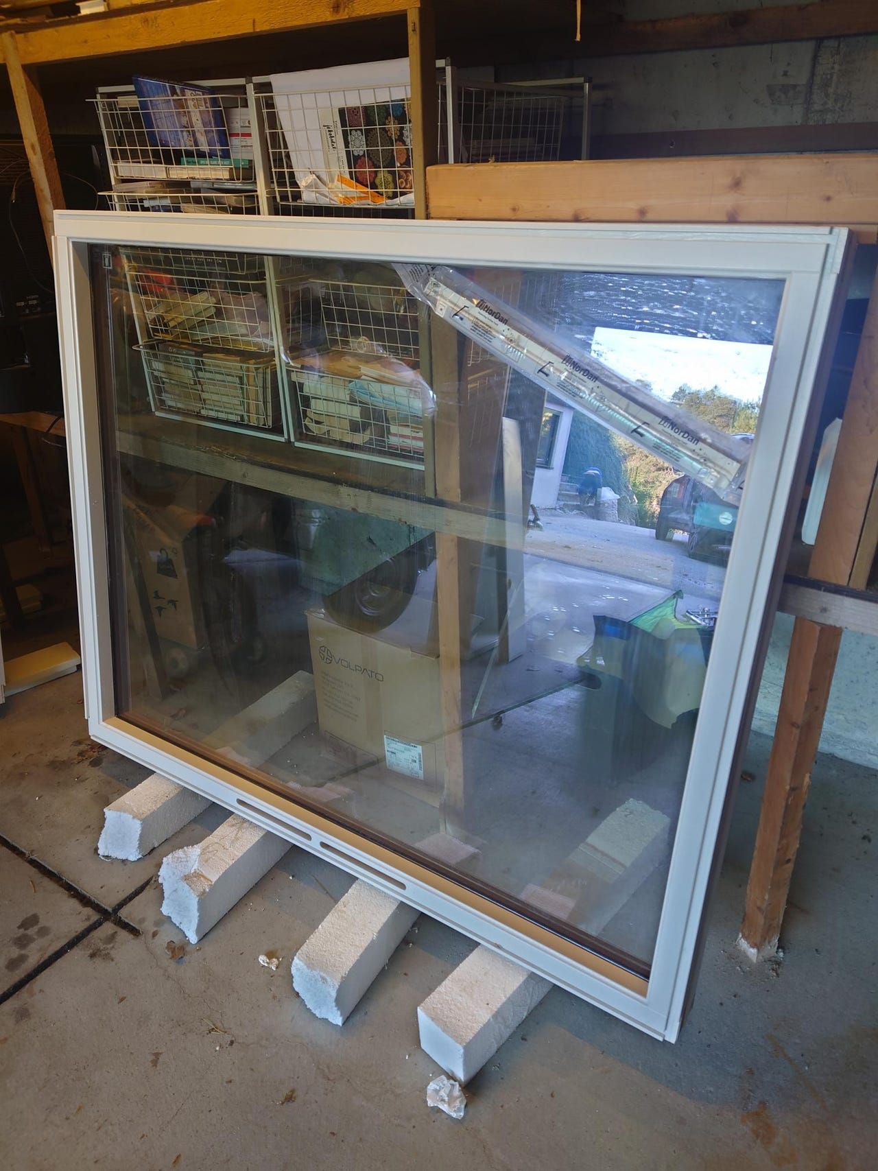 Nytt NorDan vindu fastkarm med ventil | FINN torget